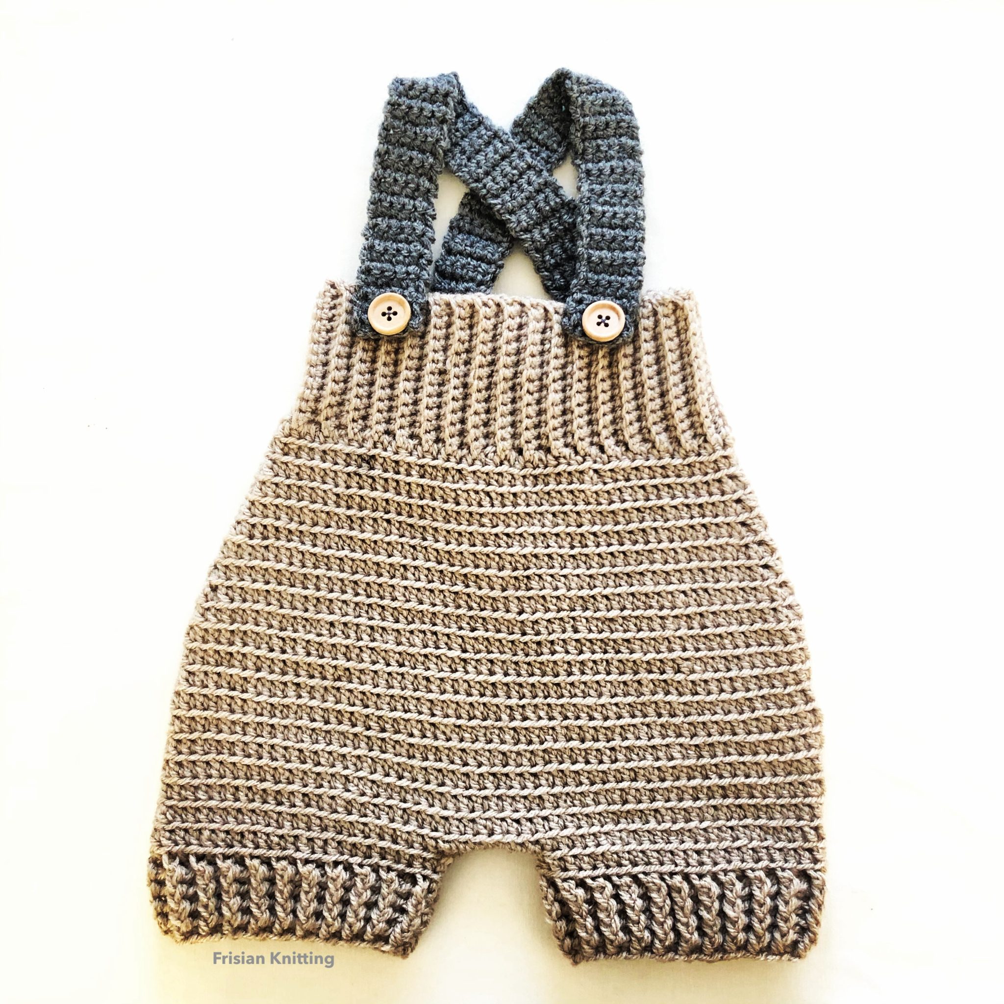 Crochet pattern baby pants – Frisian knitting